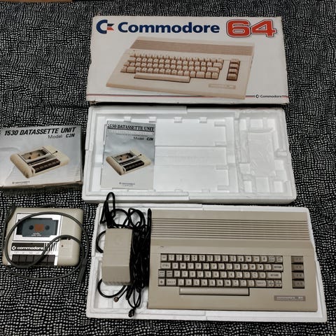 Commodore C64C | Tori