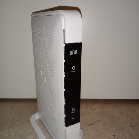 Dna Mesh WiFi modeemi kaapelitalouteen | Tori