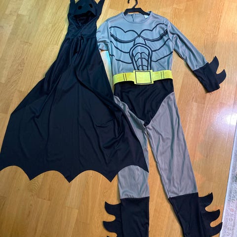 Batman naamiaisasu | Tori