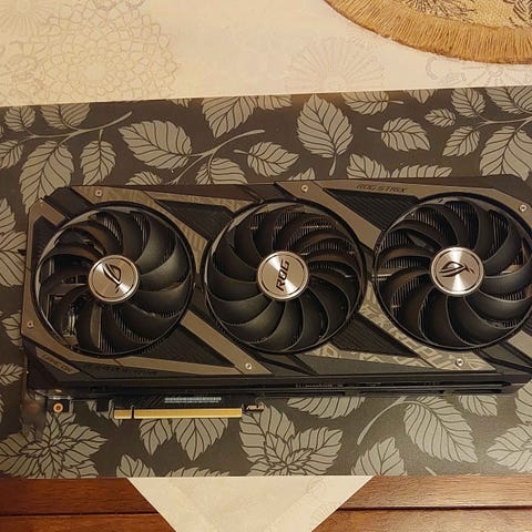 Asus Rog Strix 6750 xt | Tori