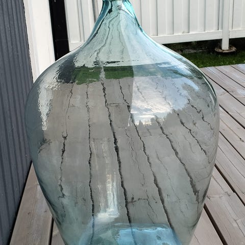 Iso lasipullo | Tori