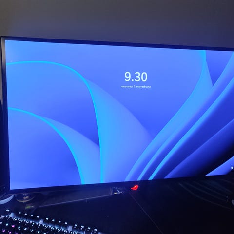 ASUS ROG OLED 240hz 1440p | Tori