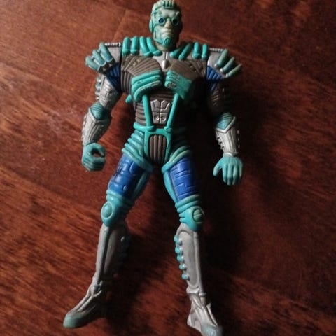 Mezco Toyz One:12 ZSJL Batman (kustamoitu) | Tori