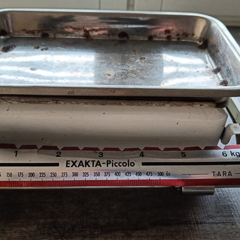 Valkoinen vanha vaaka | Tori