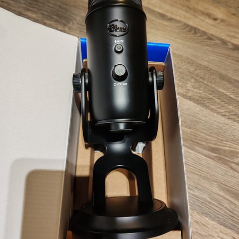 Blue Snowball mikrofoni + Kisai pöytäteline | Tori