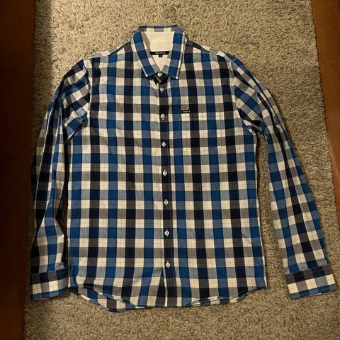 Uusi Makia collegepaita XL | Tori