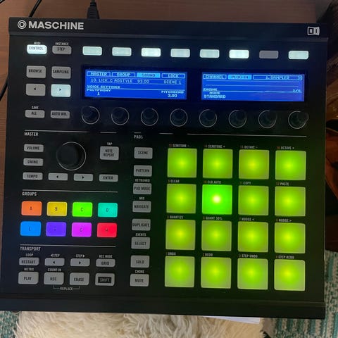 Native Instruments Maschine MK3 | Tori