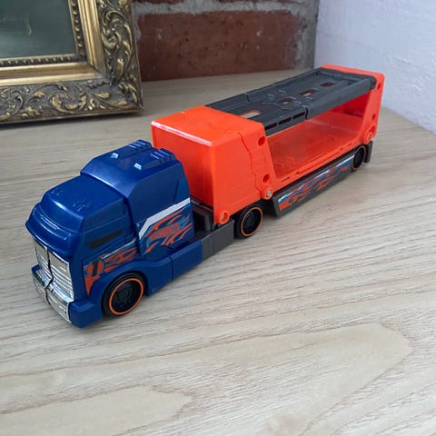 Hot Wheels City Autopesula | Tori