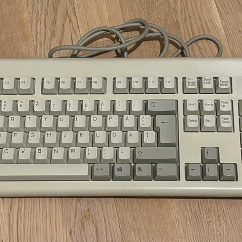 IBM PS/2 Model 30 ja Model M näppäimistö | Tori