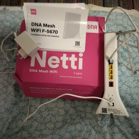 DNA Sagemcom FAST 3686 V2 WIFi reititin | Tori