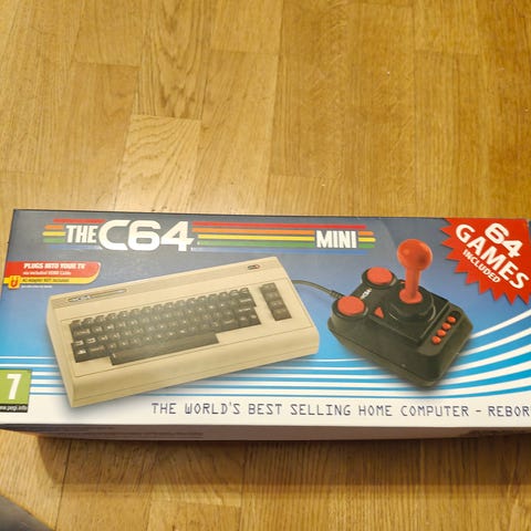 The C64 täysikokoinen retropelikonsoli | Tori