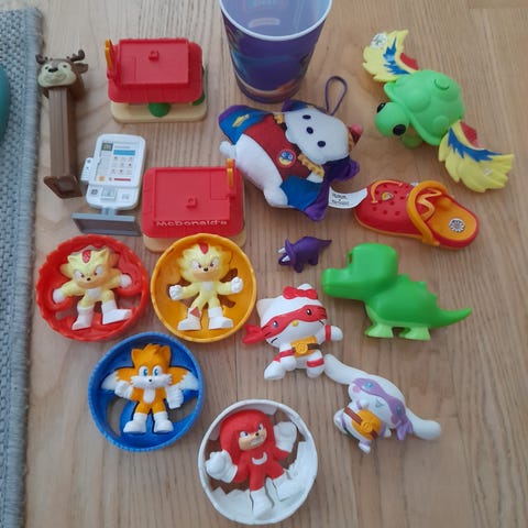 Peltinen iso lelu saavi kannella | Tori