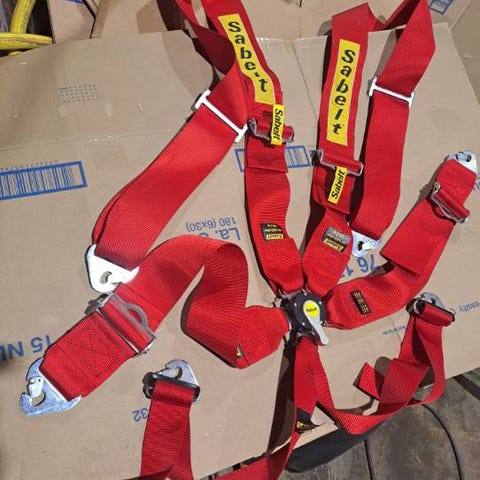 4point harness | Tori