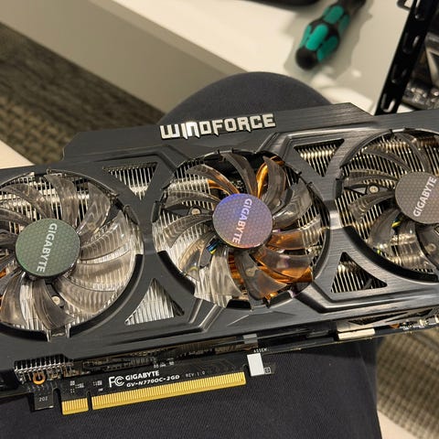 Windforce Gigabyte GV-N770OC-2GD GeForce GTX 770 2GB DDR5 PCI-E | Tori