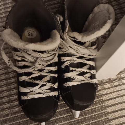 Bauer hokkarit 38,5 | Tori