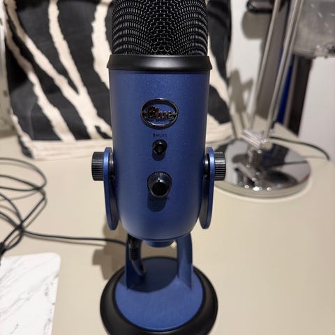 Blue Yeti Blackout | Tori