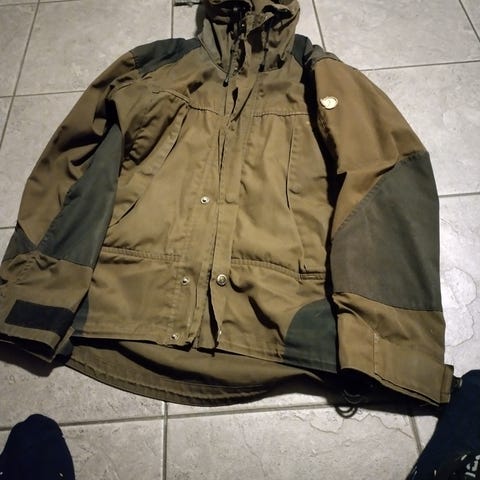 Fjällräven naisten kevytuntuvatakki | Tori