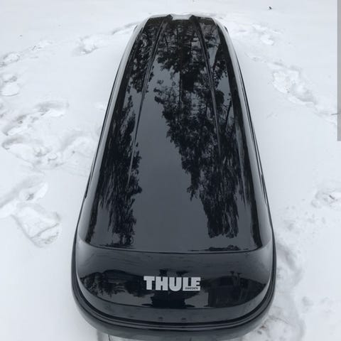 Thule Touring Alpine iso suksiboksi vuokralle + kattotelineet - Toyota ...