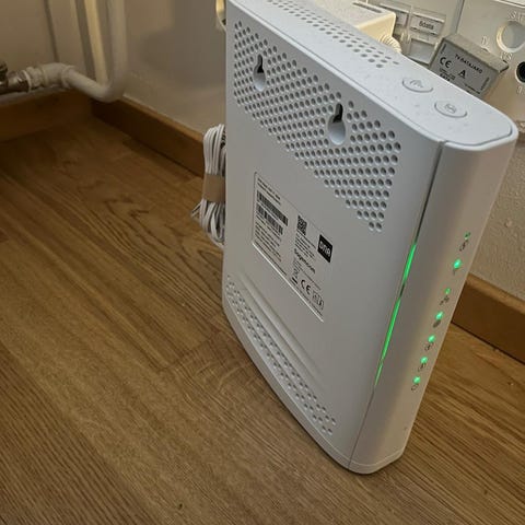 DNA Mesh WiFi Modeemi F-5670 | Tori