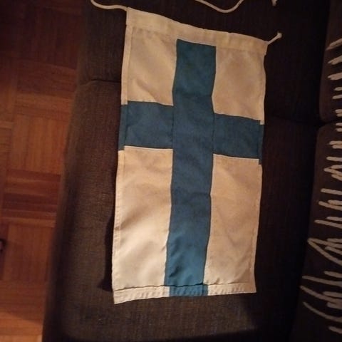 Suomen lippu veneeseen (100 x 78 cm) | Tori