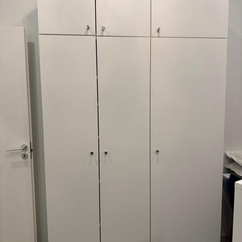 PLASTA Vateet ja Takki Kaappi | Tori