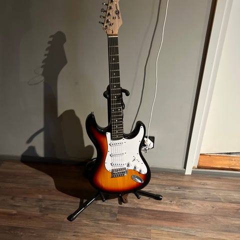 Sähkökitara ESP LTD M-50 + vahvistin Vox DA5 | Tori