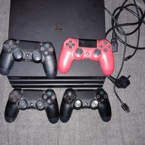 Sony Playstation 4 pro 1tb valkoinen | Tori