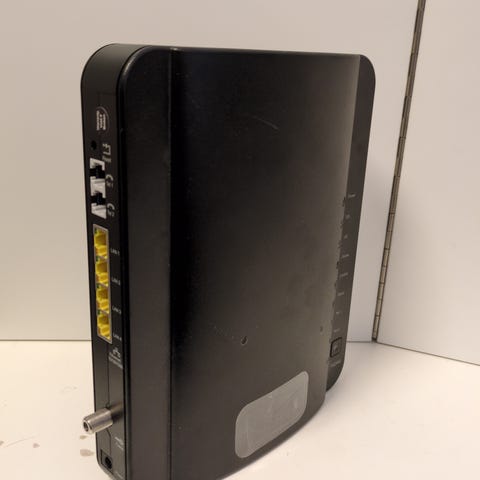 Arris TG2482B kaapelimodeemi | Tori
