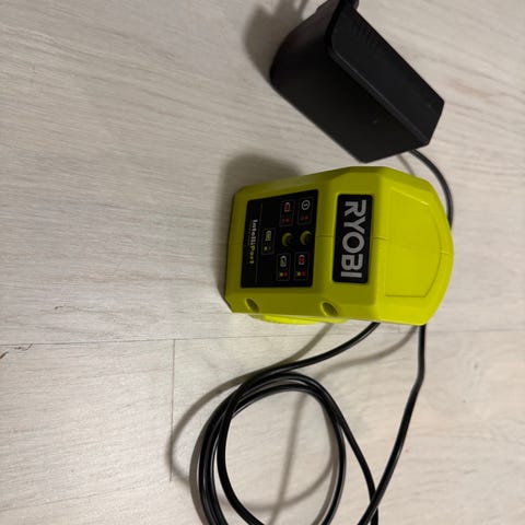 Myydään: Ryobi RY18CB23A-0 18V ONE+ kylmälaukku... Takuu voimassa. | Tori