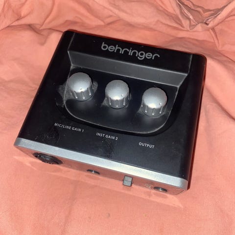 Behringer MicroAMP HA400 kuulokevahvistin musta | Tori