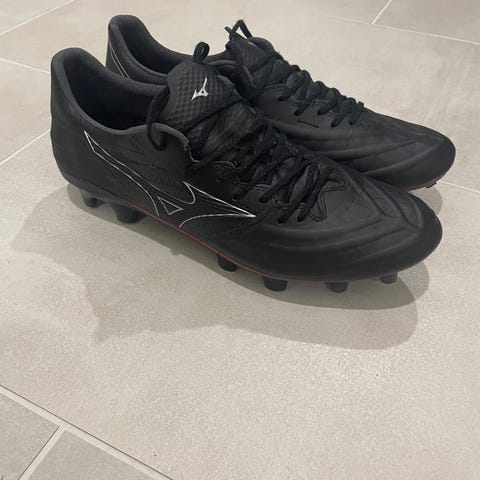 Mizuno Morelia 2 Pro Ag Jalkapallokengät koko 42 | Tori