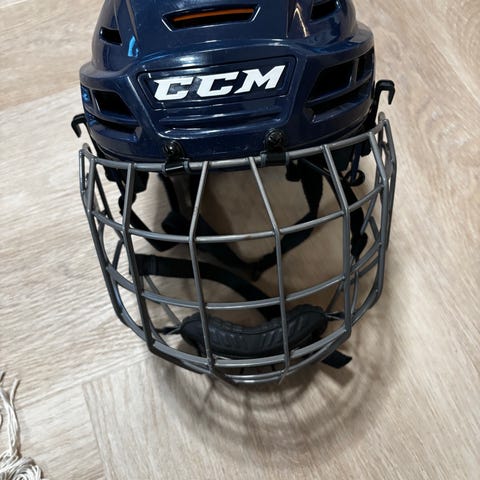 CCM V10 jääkiekkokypärä koko M + Bosport visiiri | Tori
