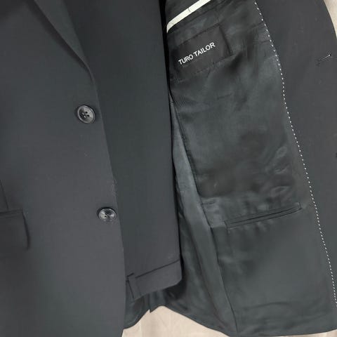 Miesten/poikien puku, Turo, koko B 167 | Tori