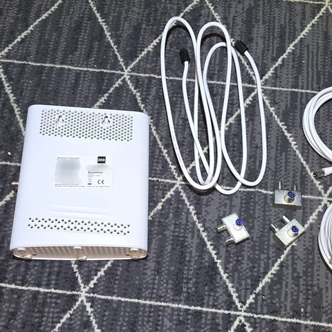 Sagemcom FaST 3686 V2 DNA Reititin | Tori