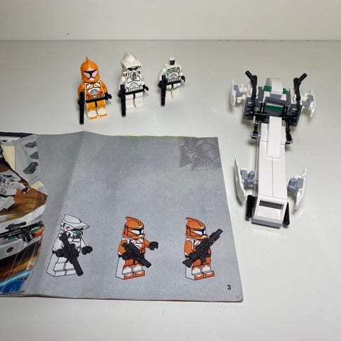 LEGO Star Wars 8083 Rebel Trooper Battle Pack Set | Tori