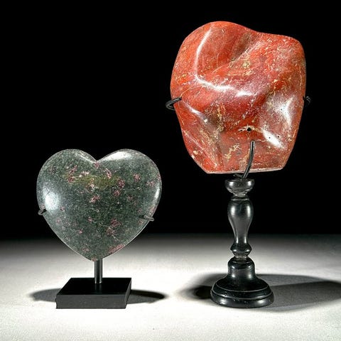 Koriste-esine (2) - Wonderful Pair of Turritella Heart-Shaped & Onyx ...