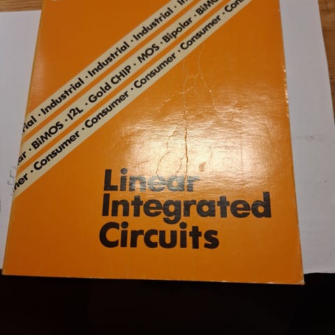 Signetics Linear LSI Electronic Components Handbook | Tori