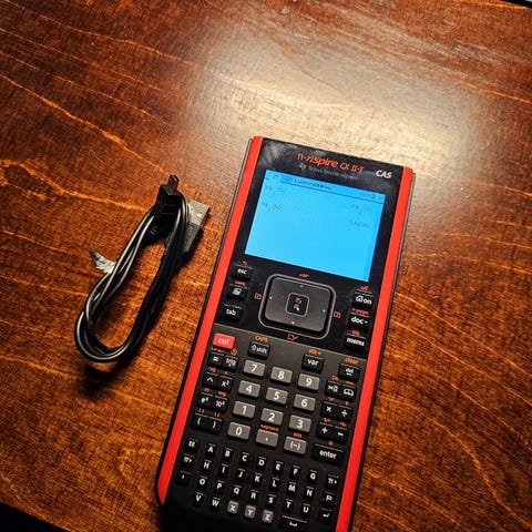 Texas Instruments TI-Nspire CX CAS laskin | Tori