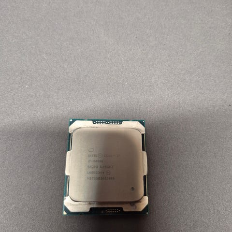 Intel I7-9700K, Mini ITX-emo ja 650W SFX-poweri | Tori