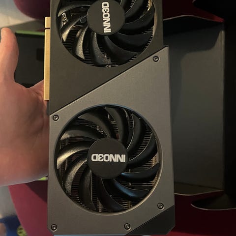 PNY GeForce RTX 4070 SUPER 12GB VERTO OC Dual Fan | Tori