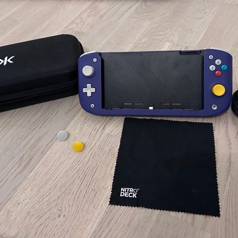 Nintendo Classic Controller USB-ohjain musta ja valkoinen | Tori