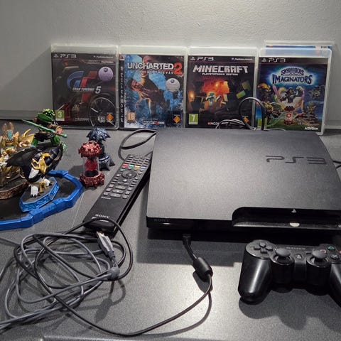 PS3 Super Slim 12 GB | Tori