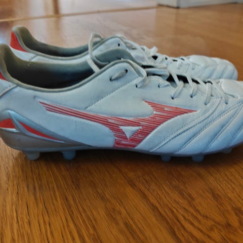 Mizuno Morelia 2 Pro Ag Jalkapallokengät koko 42 | Tori