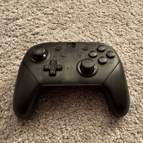 Nintendo Switch Pro Controller -ohjain | Tori