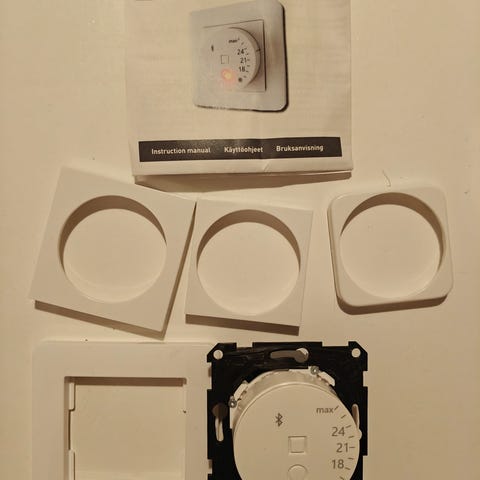 Myydään lattialämpötermostaatti Strömfors 21507 | Tori