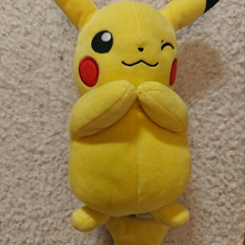 Pokémon pehmolelu Pikachu | Tori