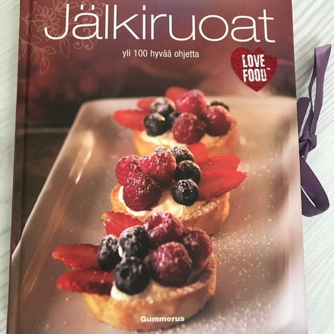 Ulrika Hoffer Parempia herkkuja -kirja | Tori