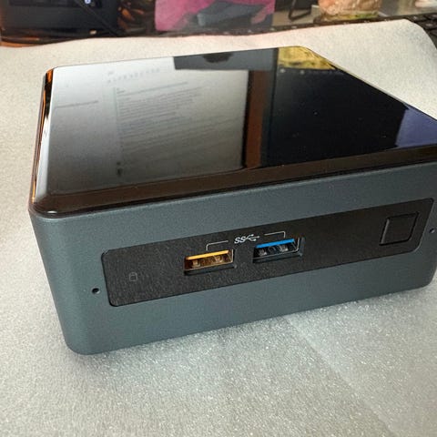 Intel NUC Mini PC 2.3GHz i3-6100U 4GB RAM | Tori