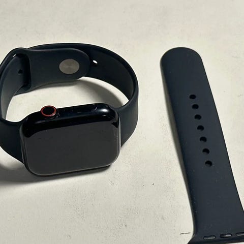 Apple Watch 8 45mm GPS + 4G TAKUU 12kk silver | Tori