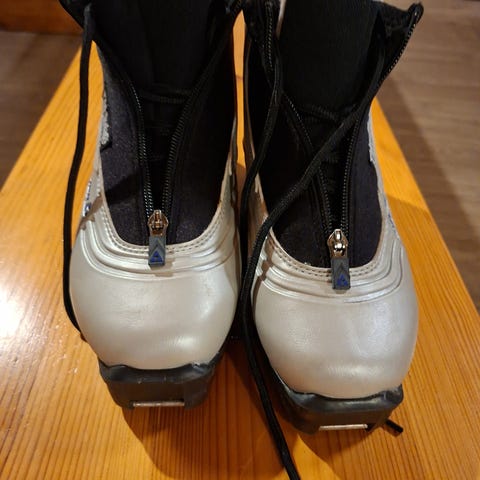 Fischer Pro Classic NNN mono 38 | Tori